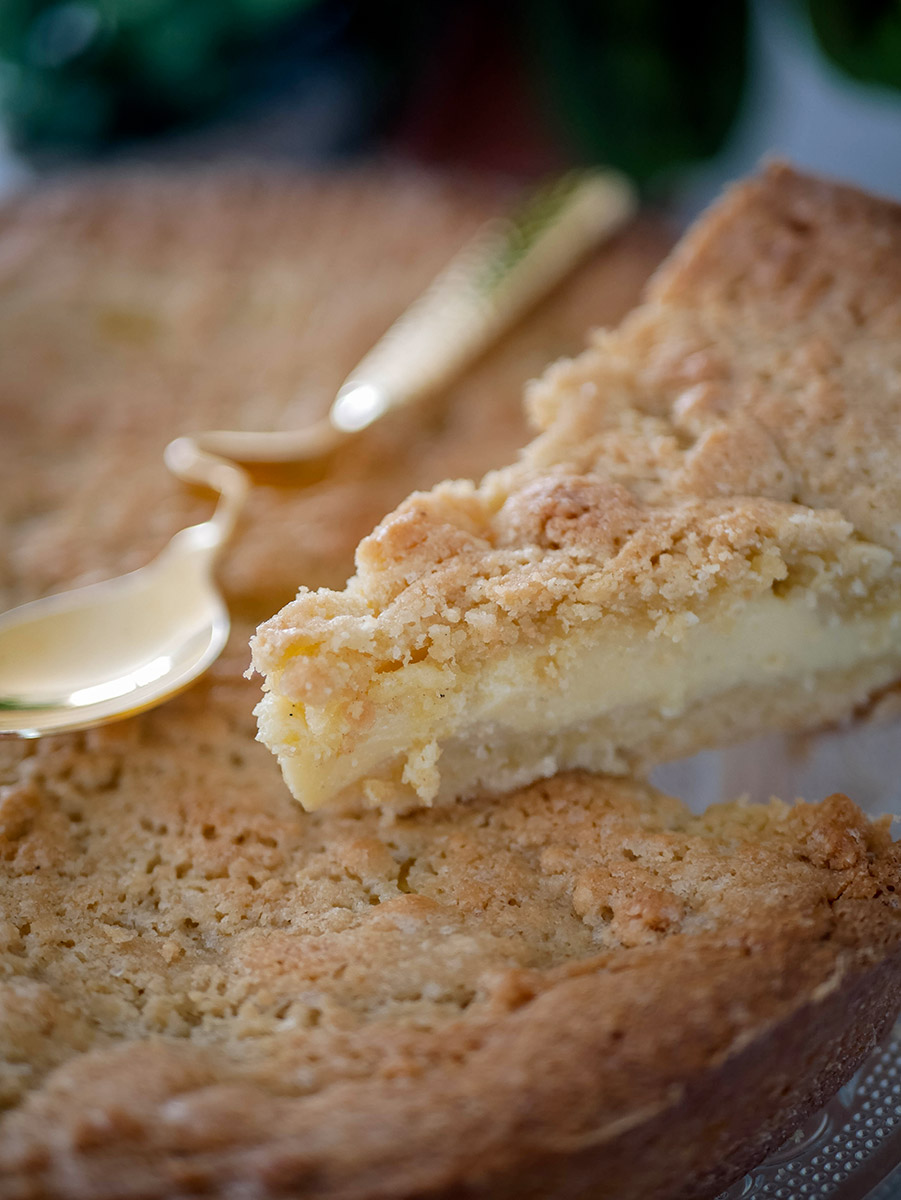 Gâteau basque à la crème pâtissière - Framboise & Capucine
